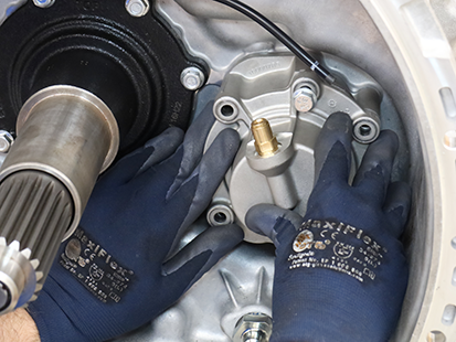 Lower Countershaft Cover and Inertia Brake (TRSM0950)