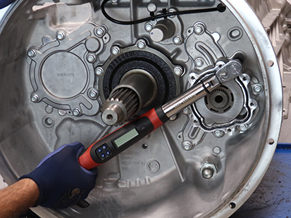 Lower Countershaft Cover and Inertia Brake (TRSM0960)