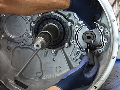 Lower Countershaft Cover and Inertia Brake (TRSM0960)